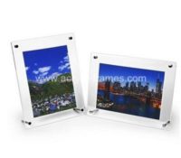 Perspex frame suppliers customize Perspex frames for posters